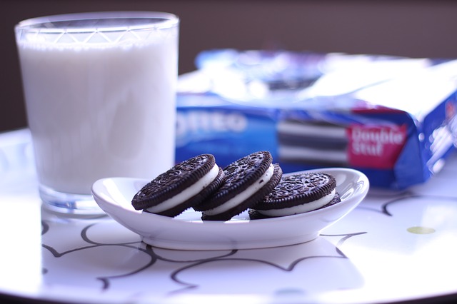 Colorado school doesnâ€™t allow 4-year-old to eat Oreo cookies for ...