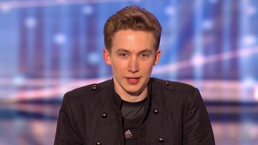 Escape artist Spencer Horsman nearly drowns in water stunt gone wrong ...