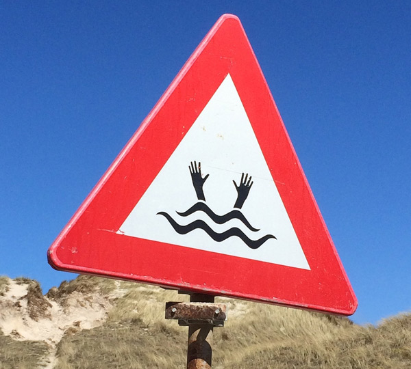 Two young brothers drown in their swimming pool at home in Texas - The ...