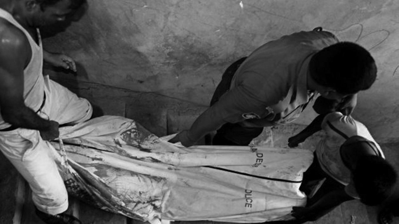 Secular Bangladeshi blogger Niloy Neel hacked to death in Dhaka - The ...