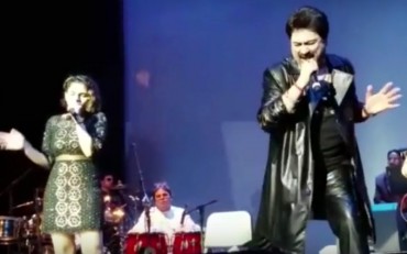 Kumar Sanu, daughter Shannon perform together for the first time - The ...