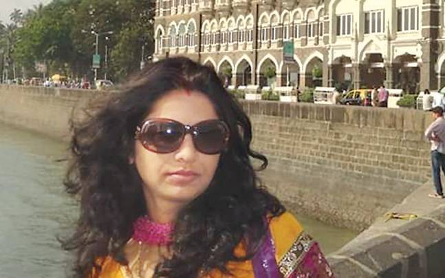 Bengaluru woman slashes husband's fingers with a kitchen knife for ...