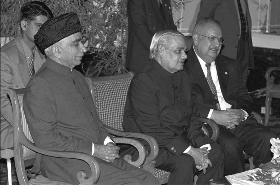 Former Indian ambassador to US Naresh Chandra dies at 82