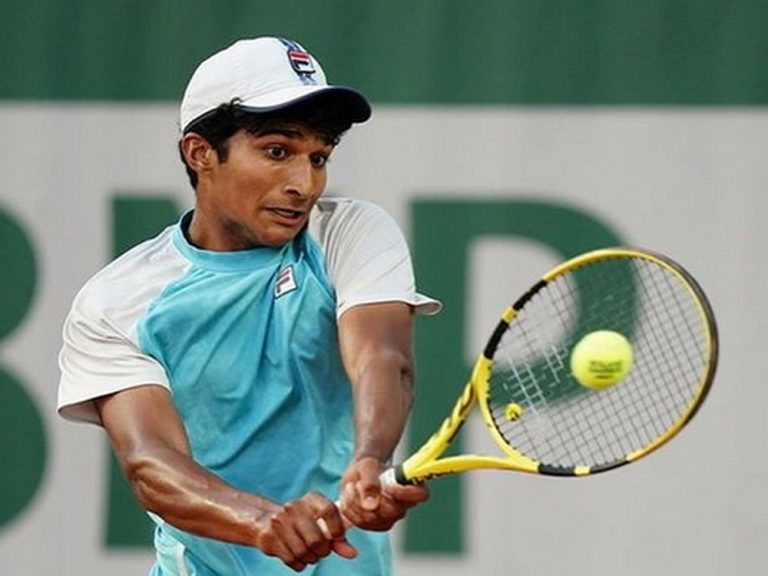 Indian American Samir Banerjee wins Wimbledon boys' singles title