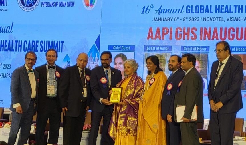 Soumya Swaminathan gets Excellence Award at AAPI summit